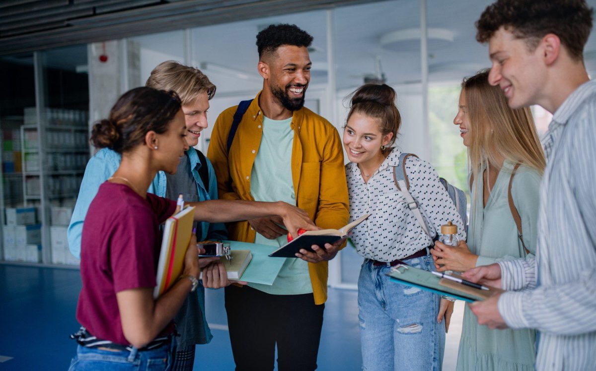Saving For College Tips And Tricks From Wise Loan Saving For College Tips And Tricks From Wise Loan